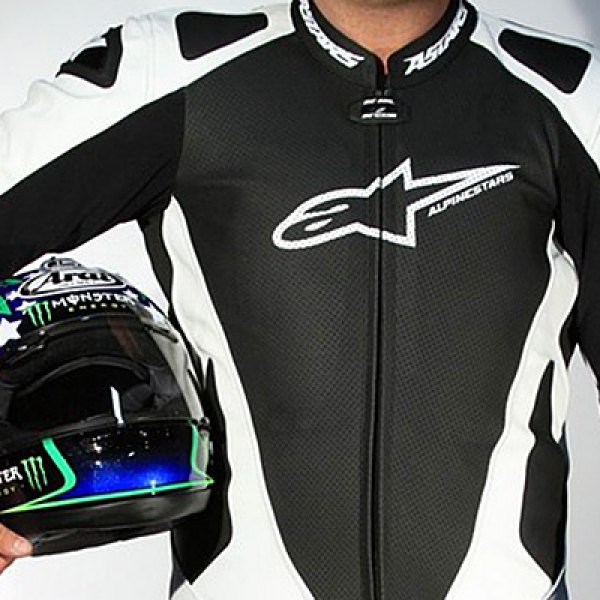 Alpinestars™ - Racing Gloves, T-Shirts, Shoes, Suits, Gear | CARiD