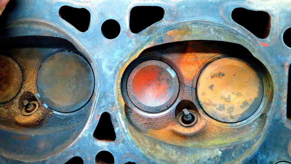 6 Common Signs of Engine Damage Due to Overheating