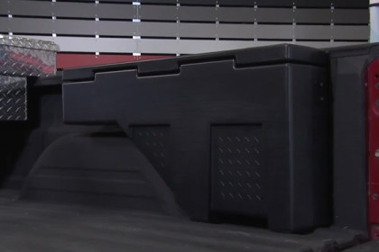 Dee Zee® - Wheel Well Poly Plastic Tool Box