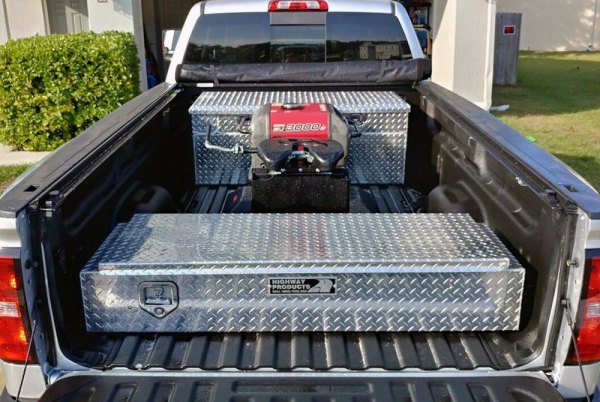 Highway Products 3122 001 Single Lid 5th Wheel Partner Tool Box with Bright Diamond Plate Lid