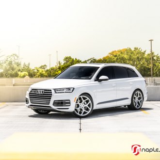 Custom Audi Q7 - Images, Mods, Photos, Upgrades | CARiD.com Gallery