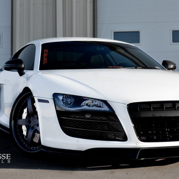 Custom Audi R8 - Images, Mods, Photos, Upgrades | CARiD.com Gallery