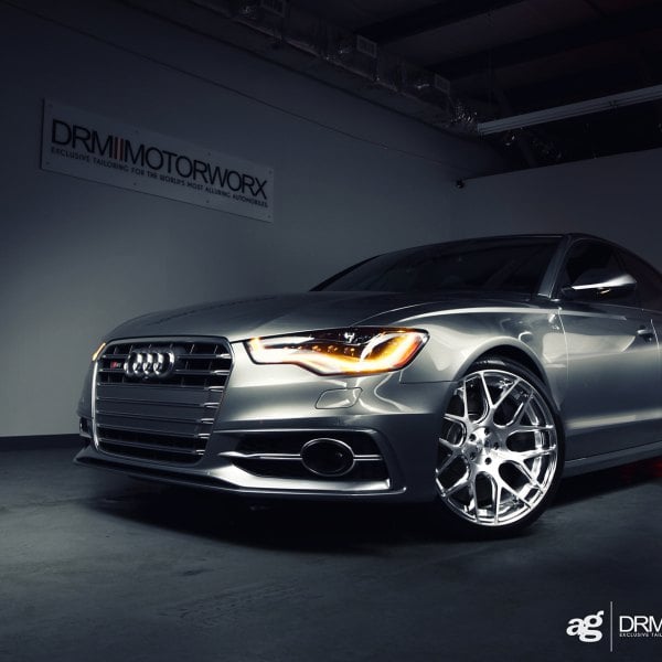 Custom Audi S6 - Images, Mods, Photos, Upgrades | CARiD.com Gallery