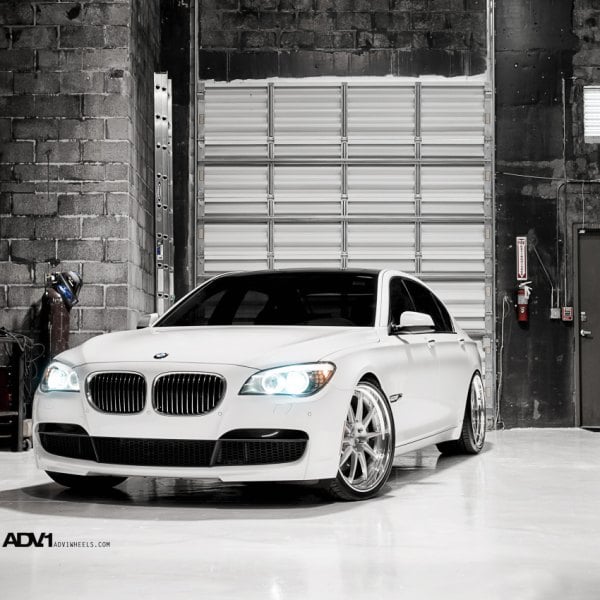 Custom BMW 7-Series - Images, Mods, Photos, Upgrades | CARiD.com Gallery
