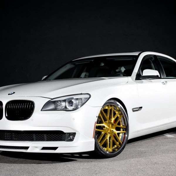 Custom BMW 7-Series - Images, Mods, Photos, Upgrades | CARiD.com Gallery