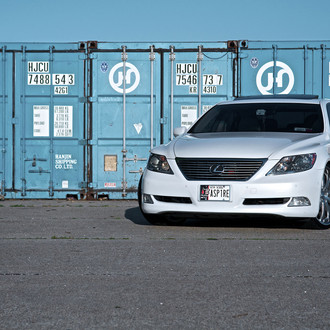 VIP Look of Gloss Black Lexus LS460 Put on Vossen Rims — CARiD.com Gallery