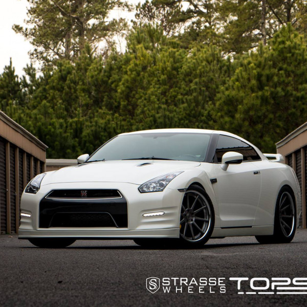 Custom Nissan - Images, Mods, Photos, Upgrades | CARiD.com Gallery