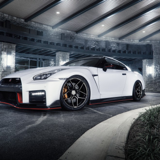 Clean Looking Nissan GT-R Outfitted with Custom Body Styling | CARiD ...