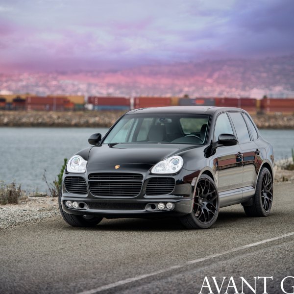 Custom Porsche Cayenne - Images, Mods, Photos, Upgrades | CARiD.com Gallery