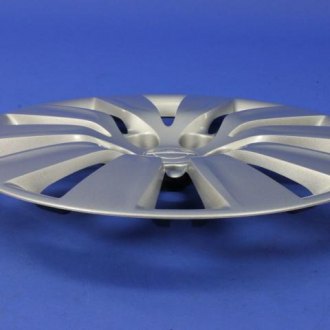 Chrysler 200 Hub Caps, Wheel Covers & Wheel Skins | CARiD