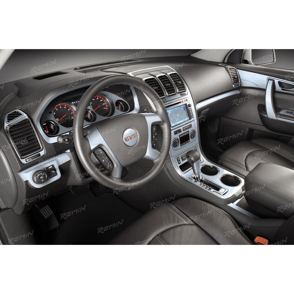GMC Acadia Camo Dash Kits - Realtree, Pink | CARiD