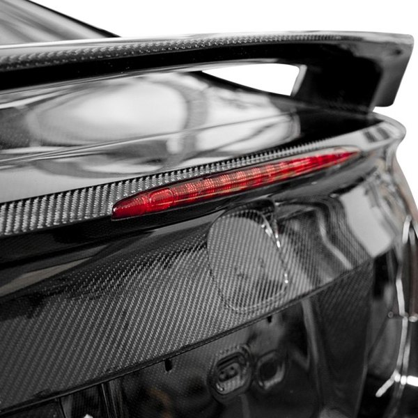 Seibon® TG14HDCV2DSI-OE - OE-Style Gloss Carbon Fiber Trunk Garnish