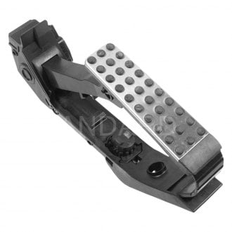 Chrysler Crossfire Dash Kits - Wood, Carbon Fiber, Aluminum | CARiD